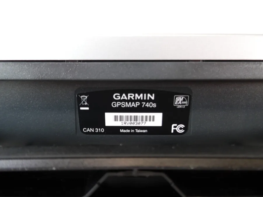 Garmin GPSMAP 740s Touchscreen Chartplotter w/Bracket, Accessories ...