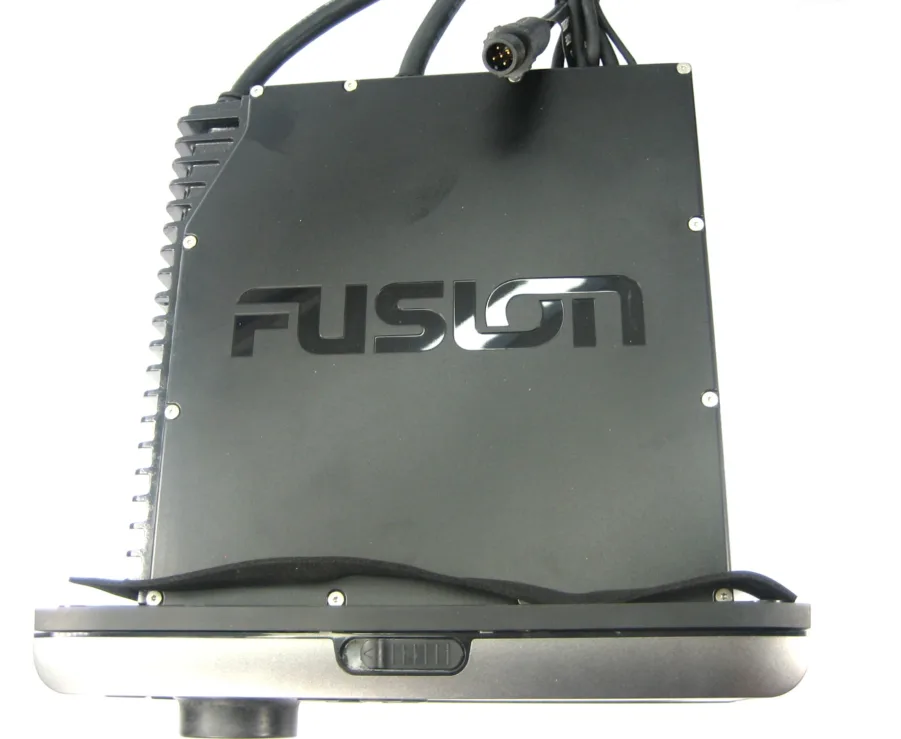 Fusion MS-UD650 Marine Entertainment System with Uni-Dock - Max Marine ...