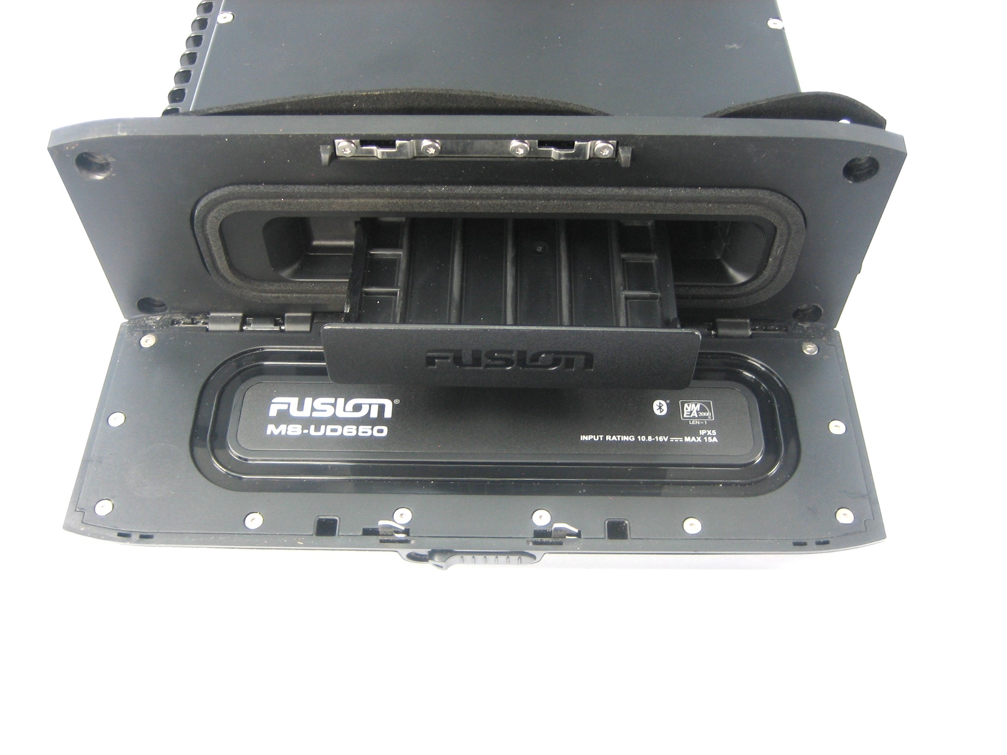 Fusion MS-UD650 Marine Entertainment System with Uni-Dock - Max Marine ...
