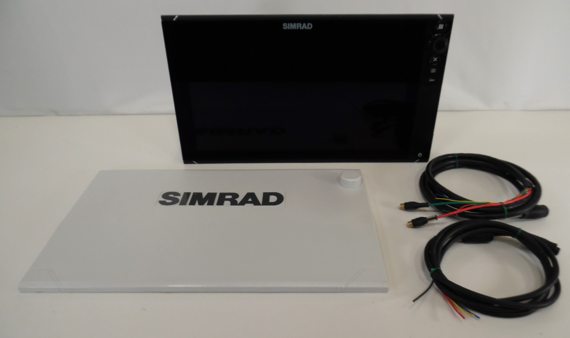 Simrad NSS16 Evo2 16" Multifunction Display MFD Chartplotter (Tested ...