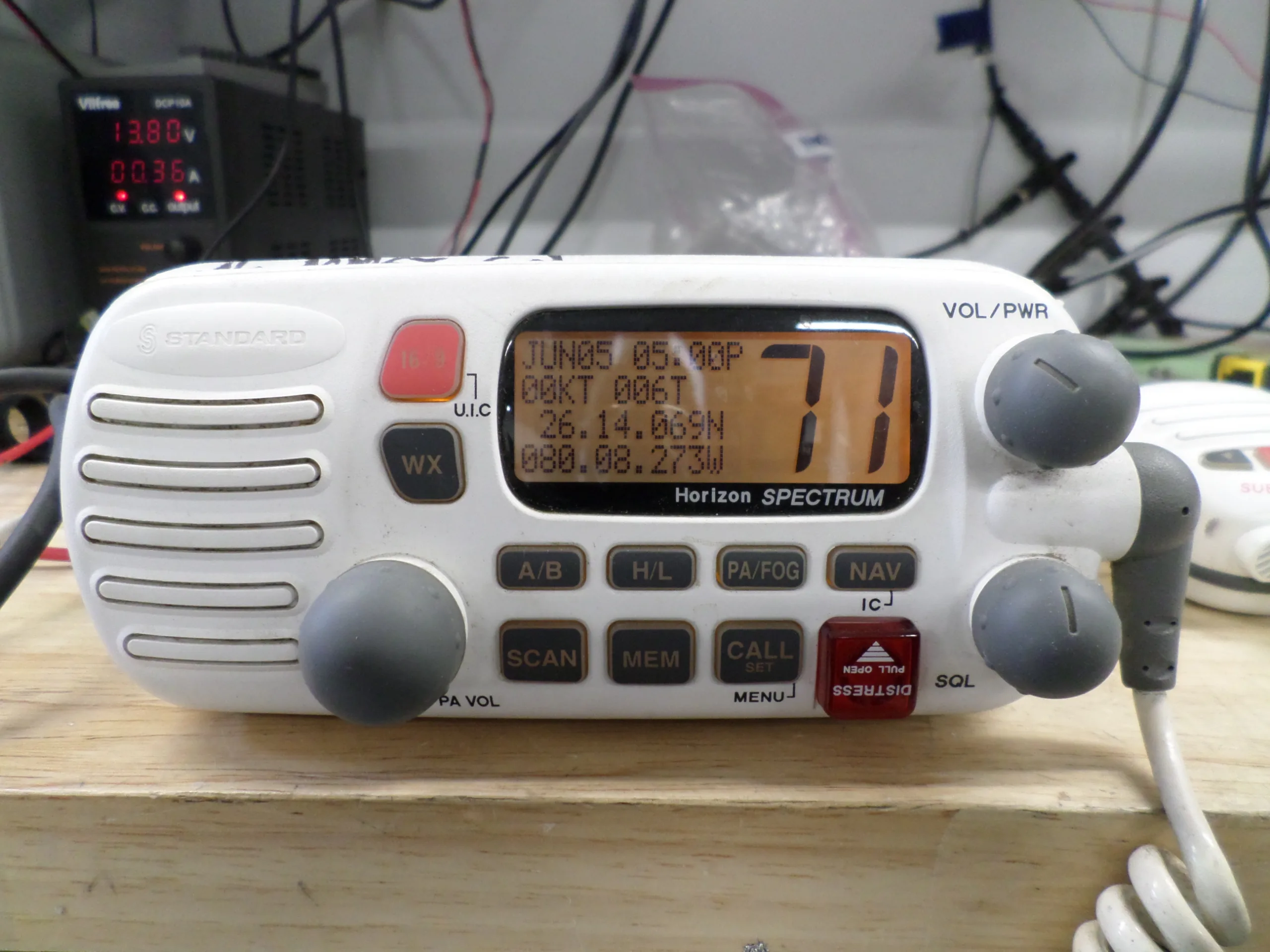 *Standard Horizon* GX2350S Submersible Marine VHF Radio Transceiver ...