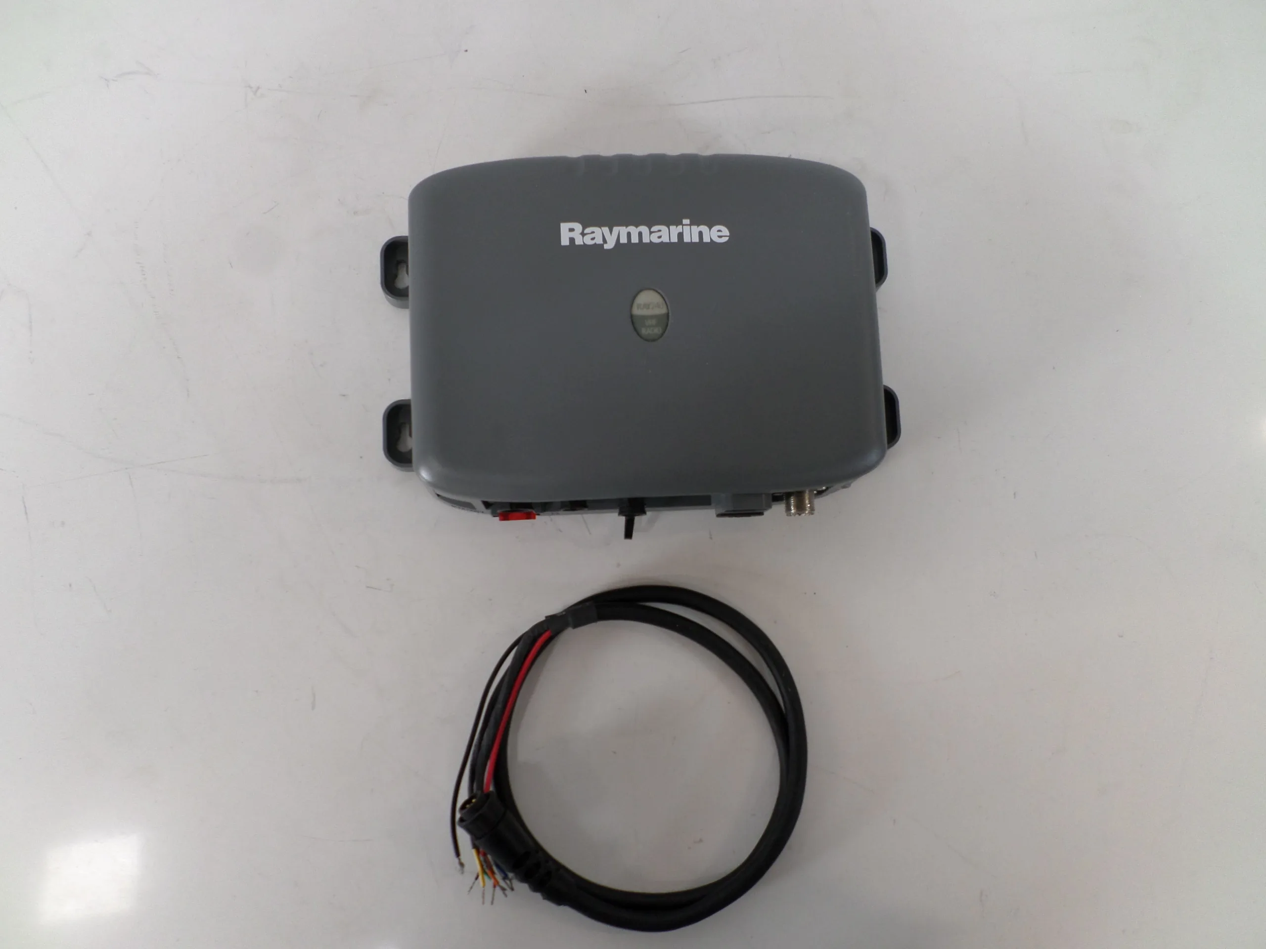 -Raymarine RAY240 Marine VHF Transceiver Unit Model No. R49129- Max ...