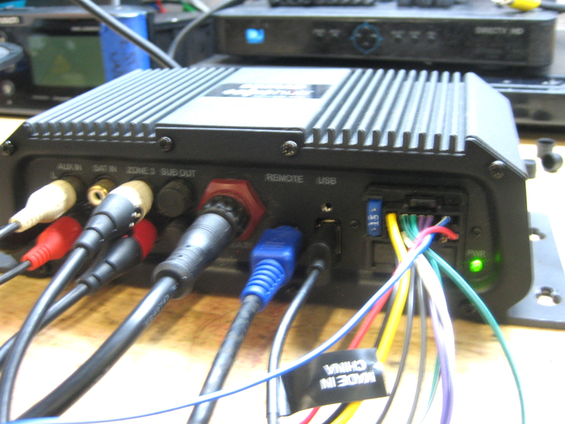 Simrad SonicHub Marine Audio Server & Fusion MS-BT100 - Max Marine ...