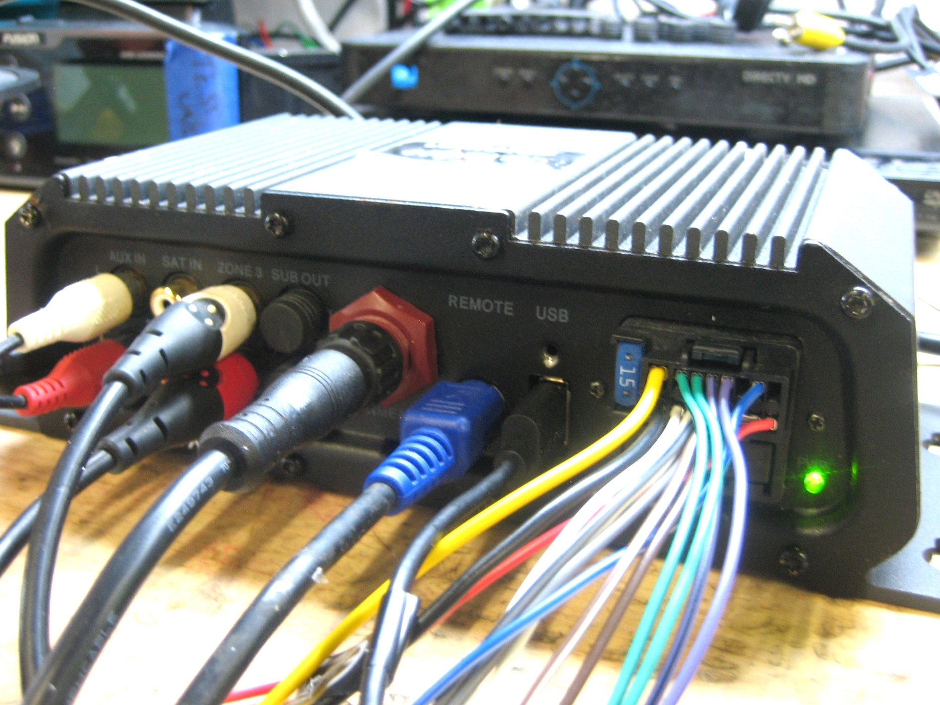 Simrad SonicHub Marine Audio Server With Fusion MS-BT100 - Max Marine ...