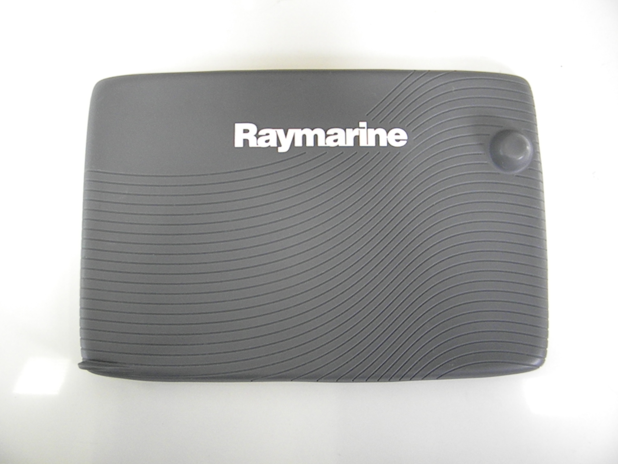 Raymarine e165 15.4" HybridTouch Multifunction Display w/ Sun Cover ...