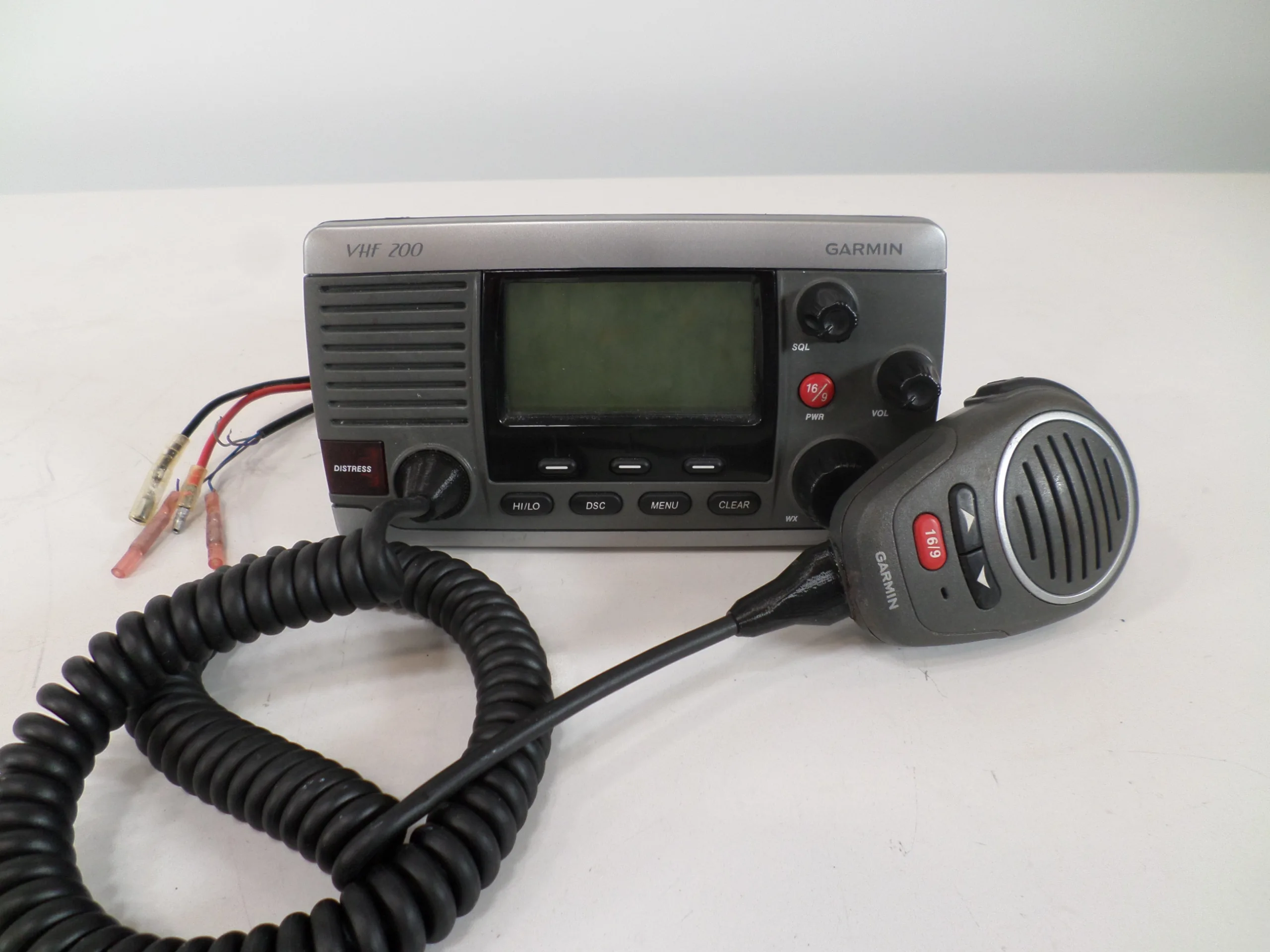 Garmin VHF100 Marine DSC Radio *With New Cable* - Max Marine Electronics