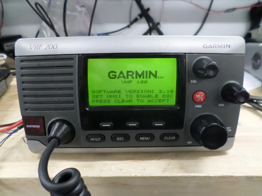 Garmin VHF100 Marine DSC Radio *With New Cable* - Max Marine Electronics