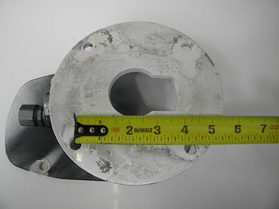 Edson 5" Aft Leaning 4.5 Deg. Forward Tilt Radar Mount for Raymarine 4 ...