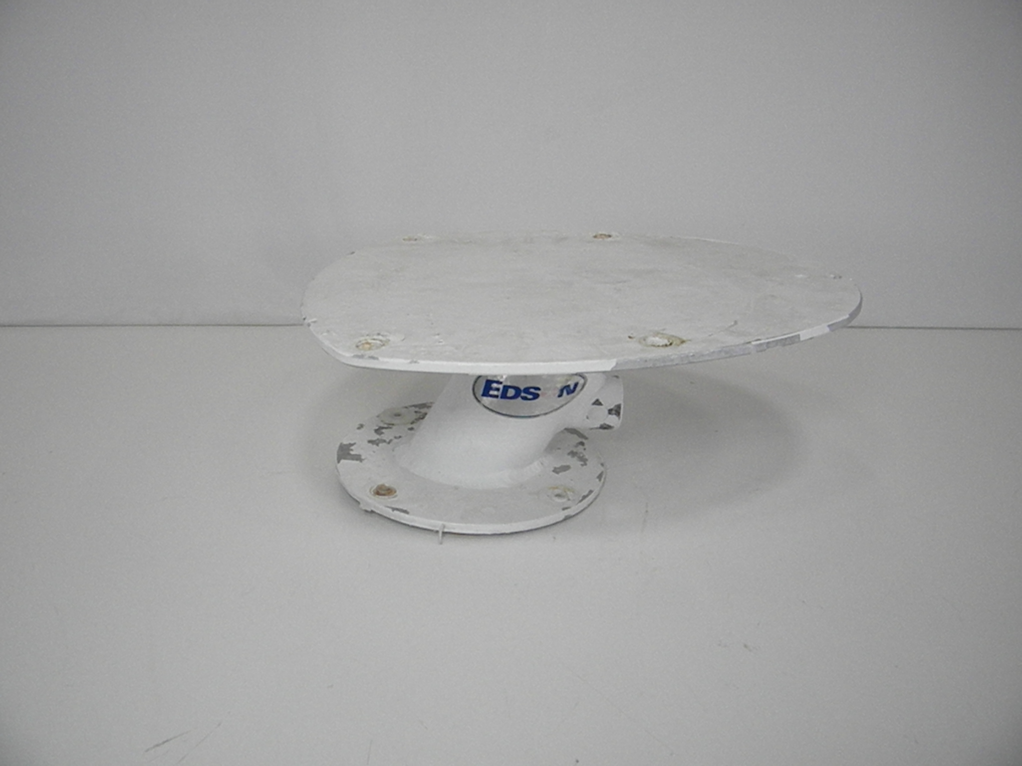 Edson 5" Aft Leaning 4.5 Deg. Forward Tilt Radar Mount for Raymarine 18 ...