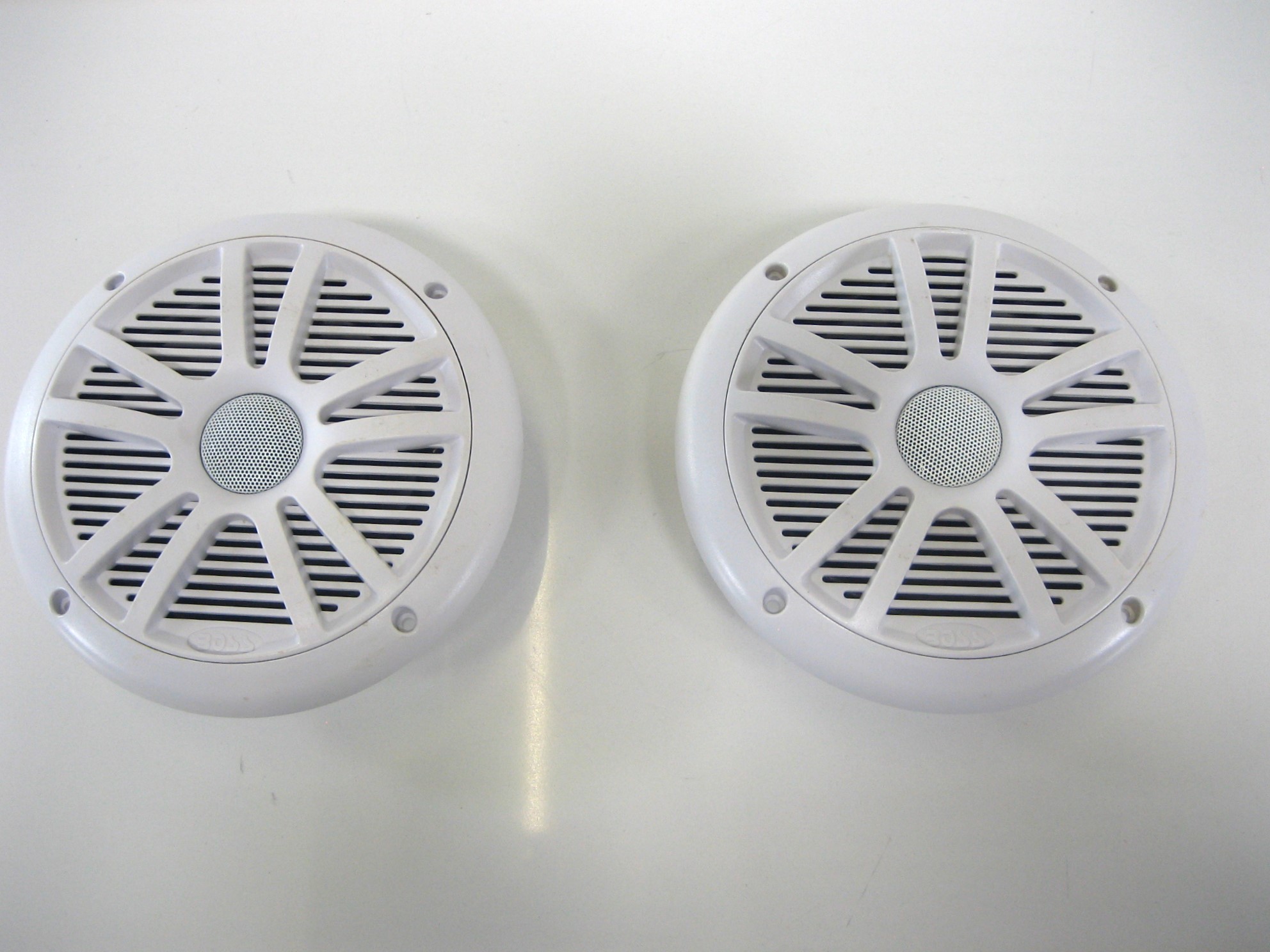 Boss Audio MR6W 6.5" 180W Dual Cone Marine/Boat Speakers Stereo- White ...