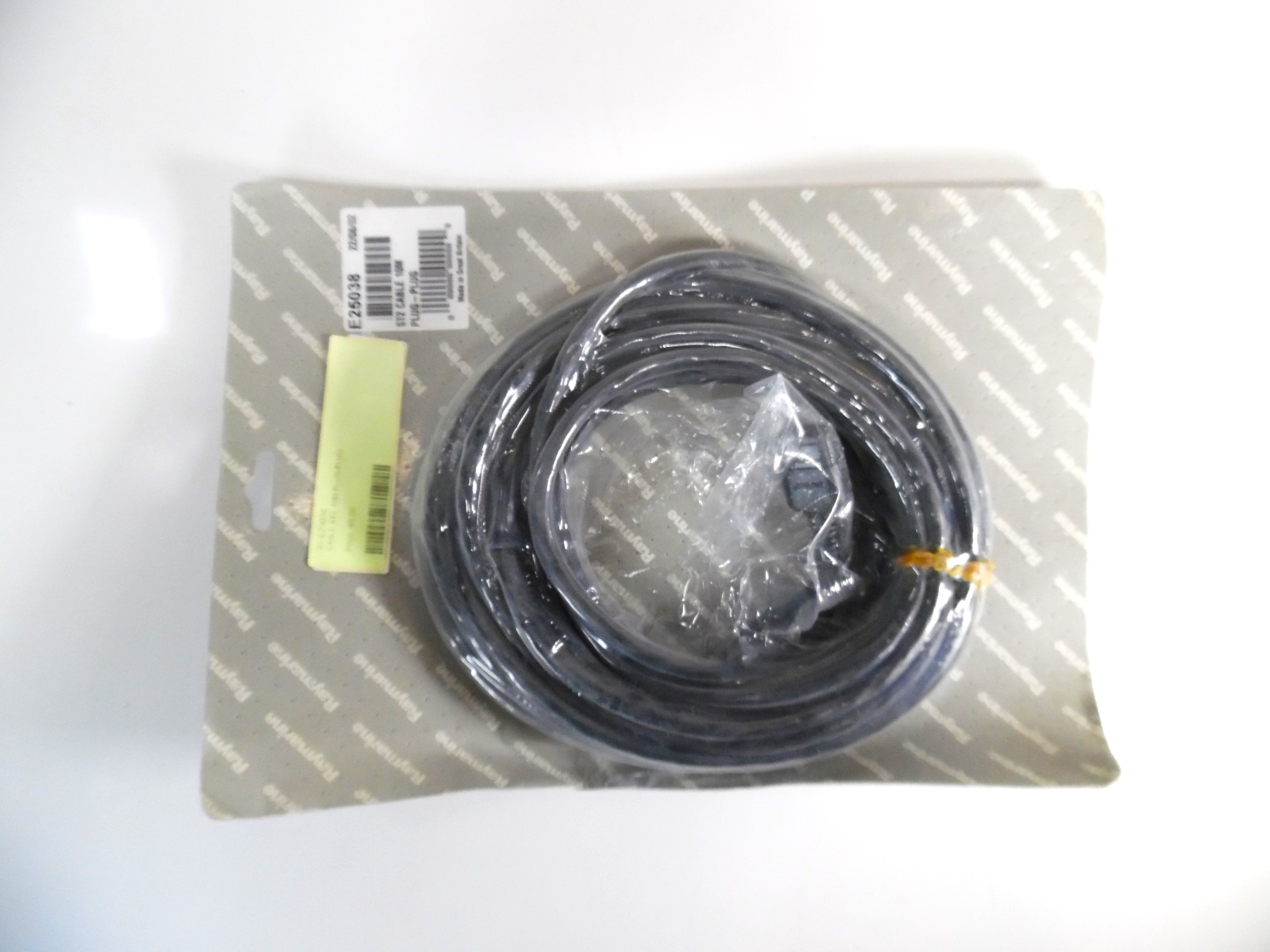 Raymarine E25038 - 10-Meter SeaTalk 2 Cable Plug-Plug - New Old Stock ...