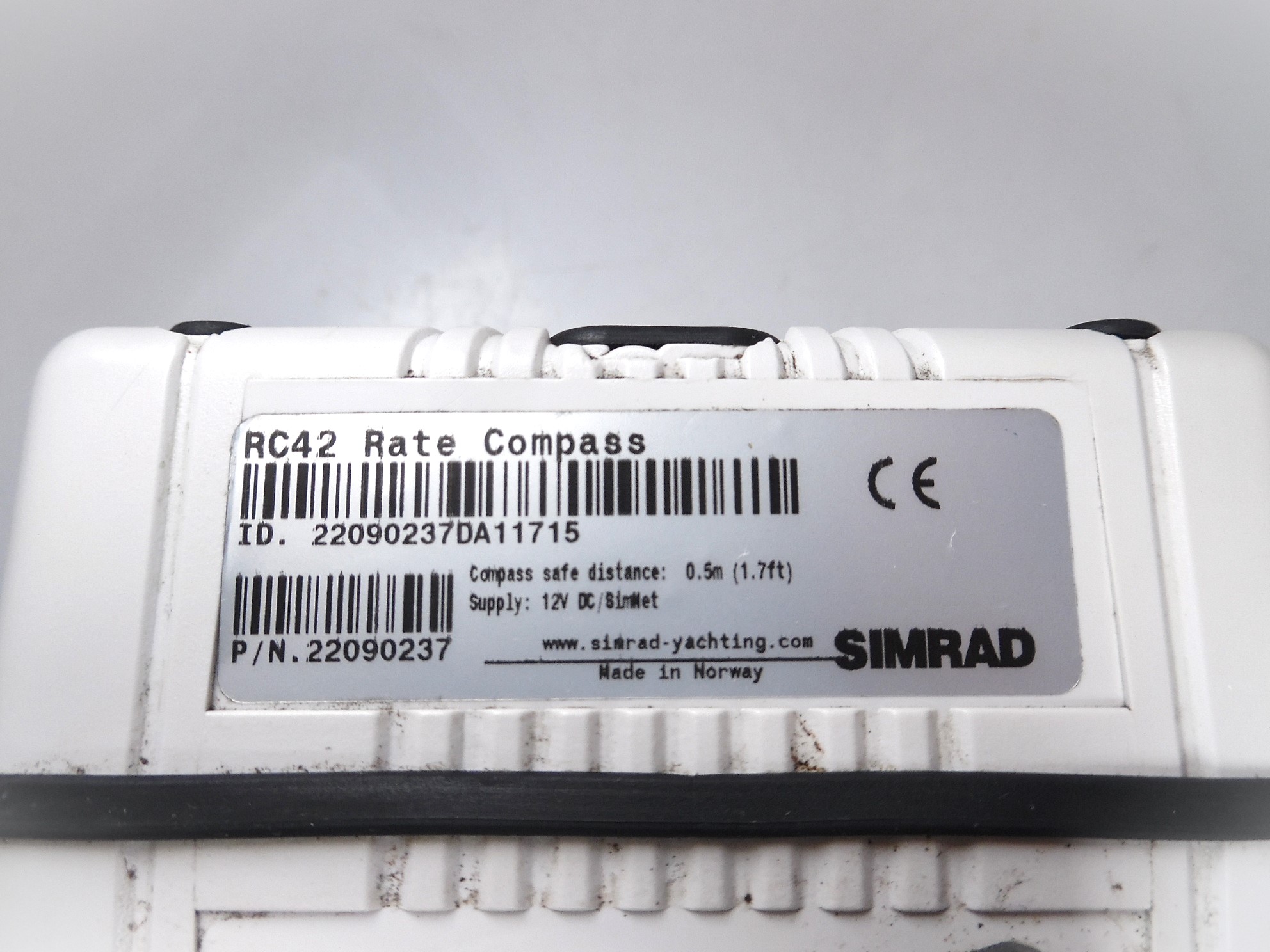 Simrad-RC42 Rate Compass NMEA2000 Simnet Heading Sensor - Max Marine ...