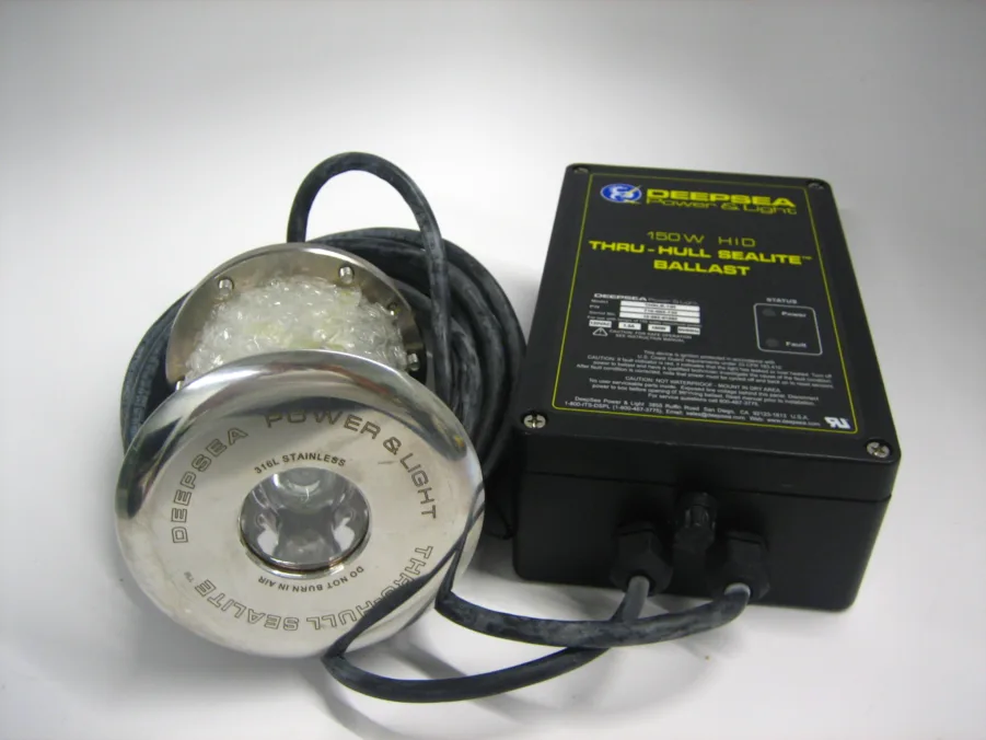 DeepSea 150w 120vac HID Underwater Thru-Hull Sealite *NEW* THSL-150 ...