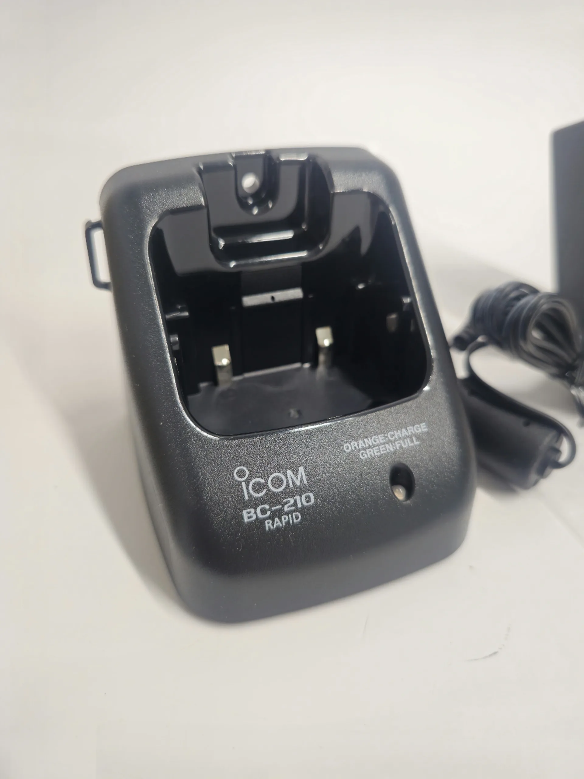 Icom BC-210 Rapid Desktop Charger for IC-M73 - *NEW IN BOX* - Max Marine Electronics