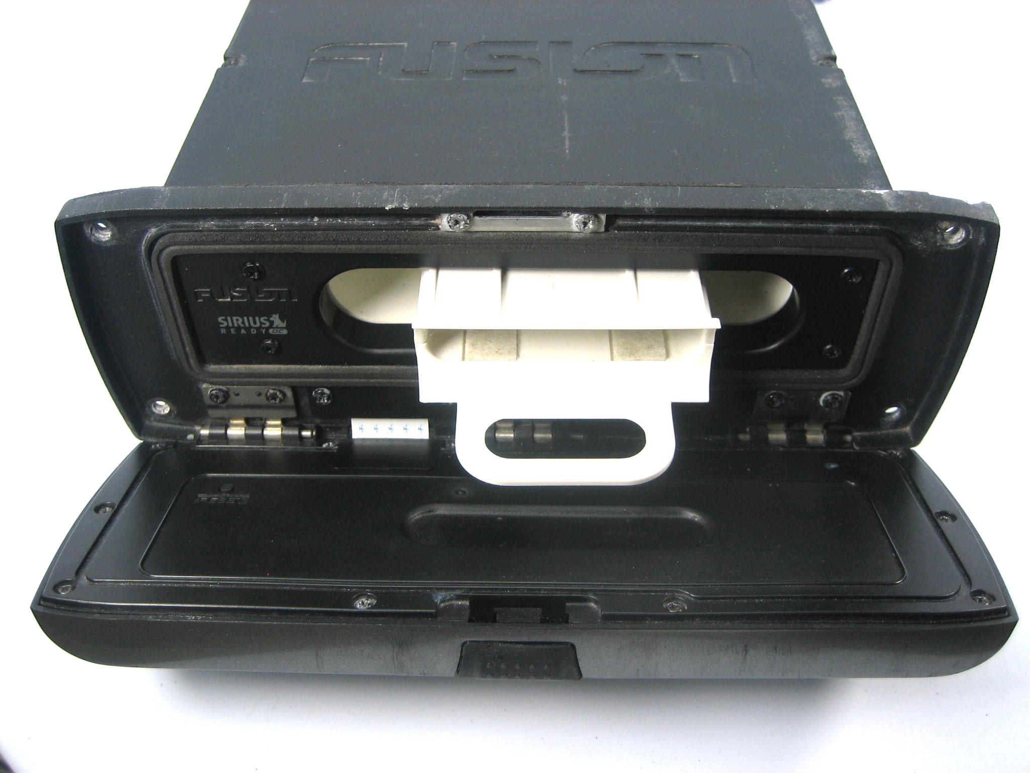 Fusion MS-IP600 Marine Stereo System For ipod - Max Marine Electronics