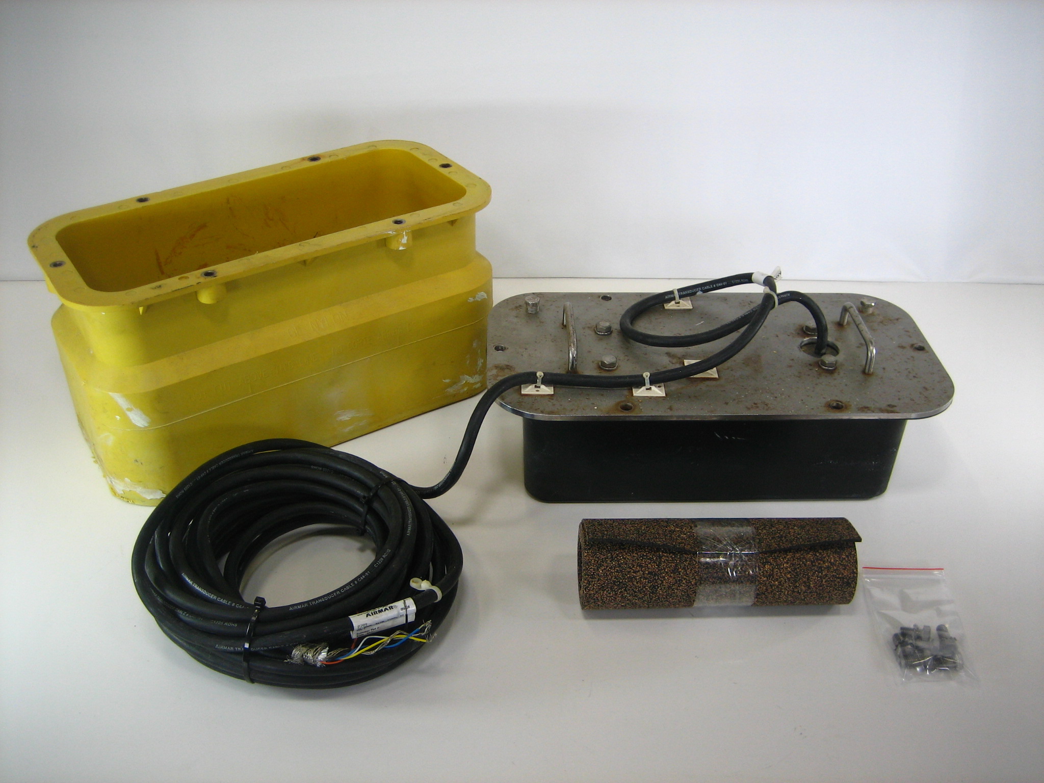 Furuno Airmar Raymarine R299 2kw 3kw Broadband Transducer In-Hull f ...