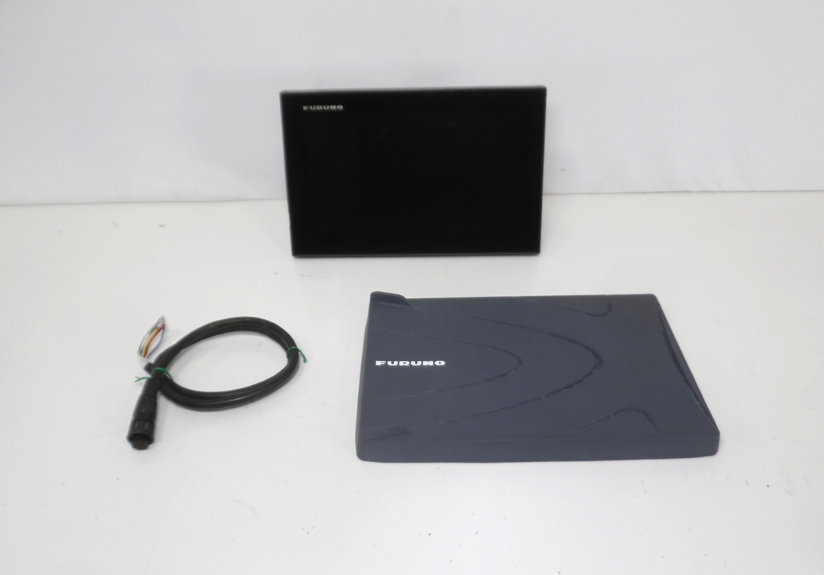 Furuno - GP1971F - 9" GPS/WAAS Plotter With CHIRP and Conventional Fish ...