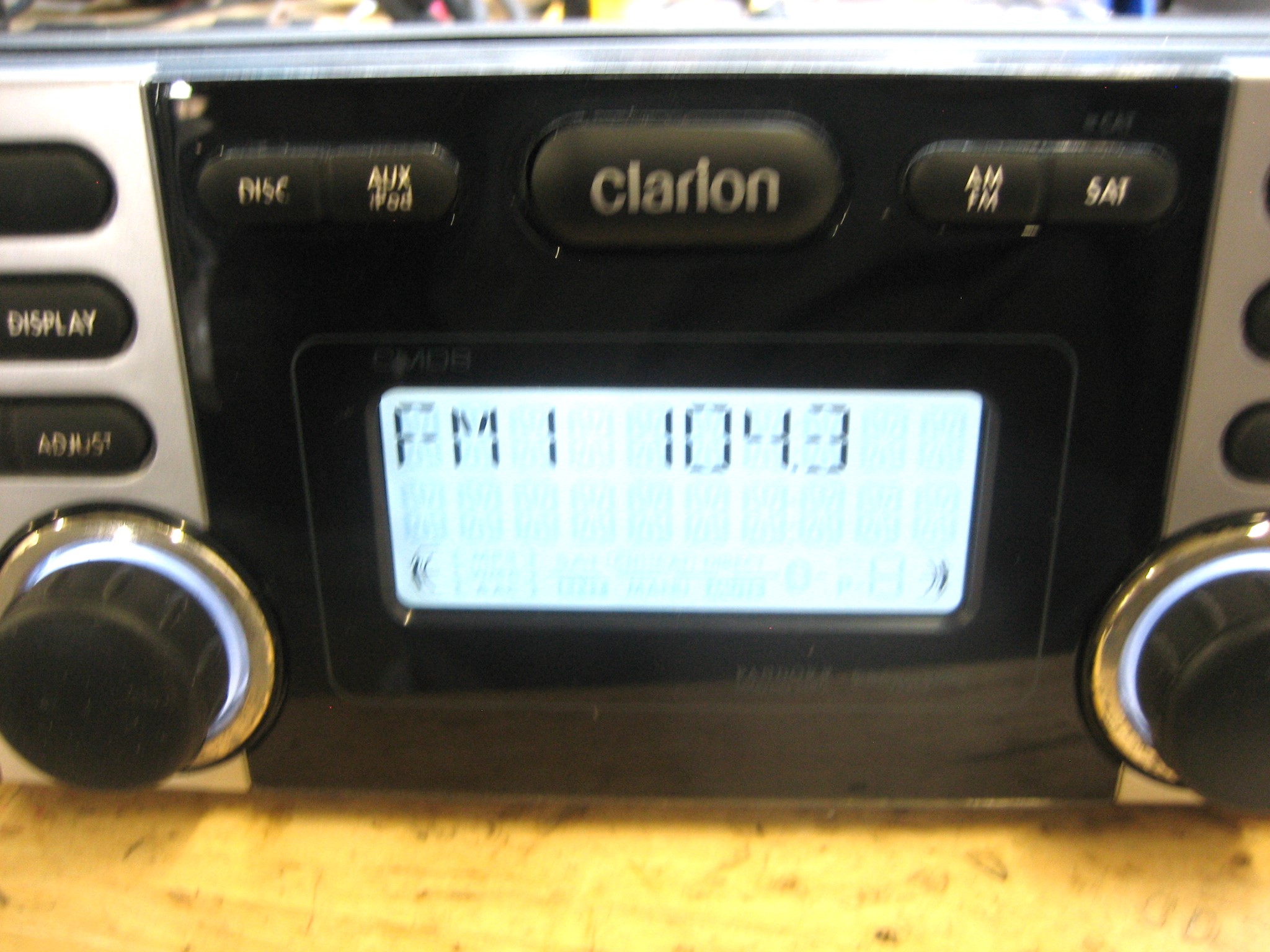 Clarion CMD8 USB FM AM CD SAT Radio Boat Stereo & Fusion BT Dongle ...