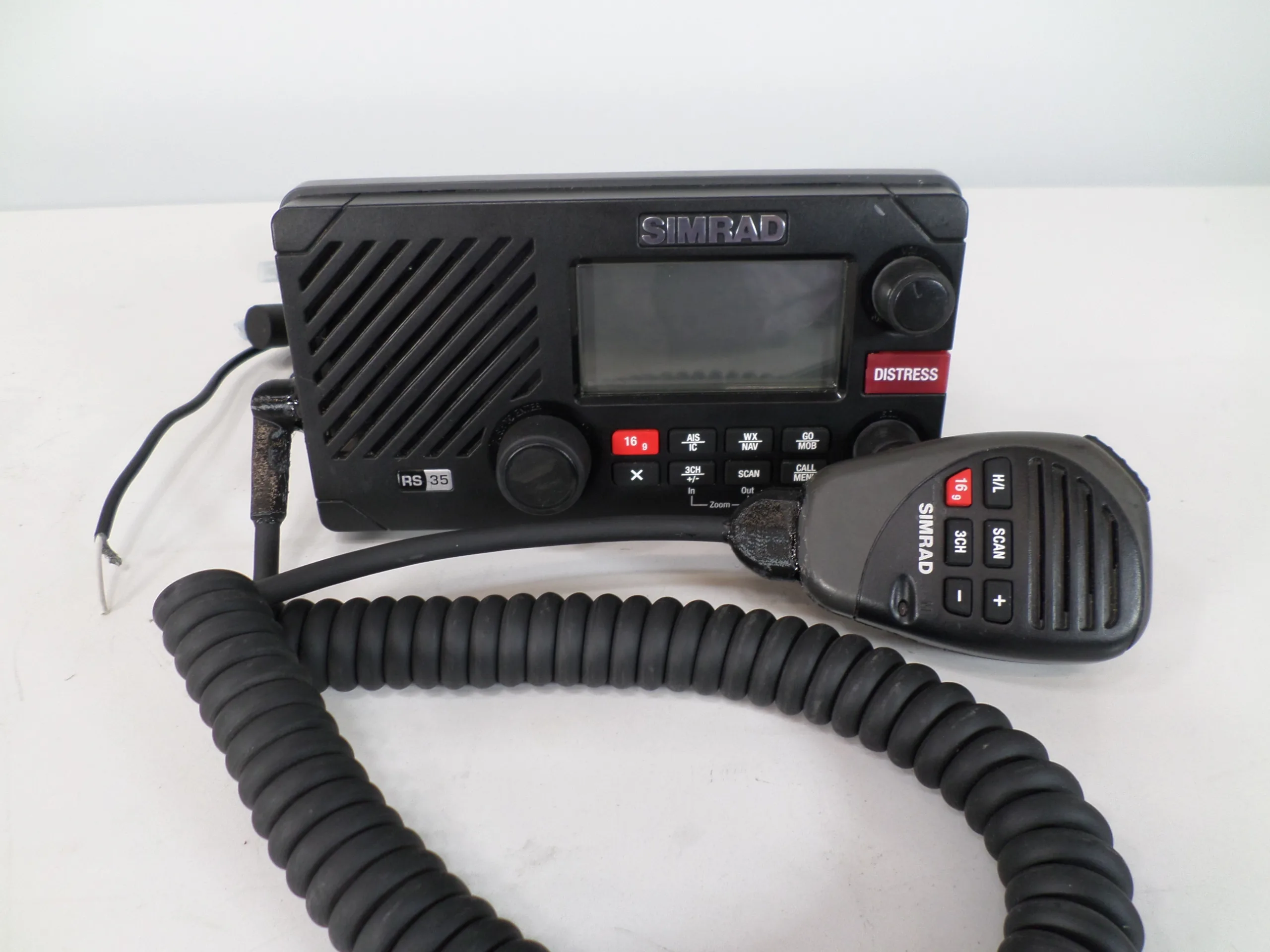 Simrad RS35 VHF with AIS Receiver - **New Cable** - Max Marine Electronics