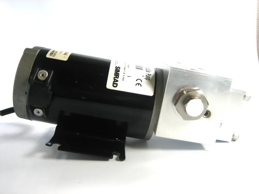 Simrad RPU160 12V Reversible Hydraulic Autopilot Pump - Max Marine ...