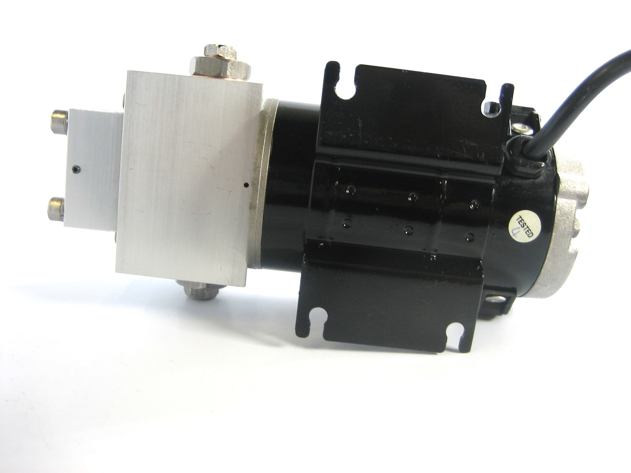 Simrad RPU160 12V Reversible Hydraulic Autopilot Pump - Max Marine ...