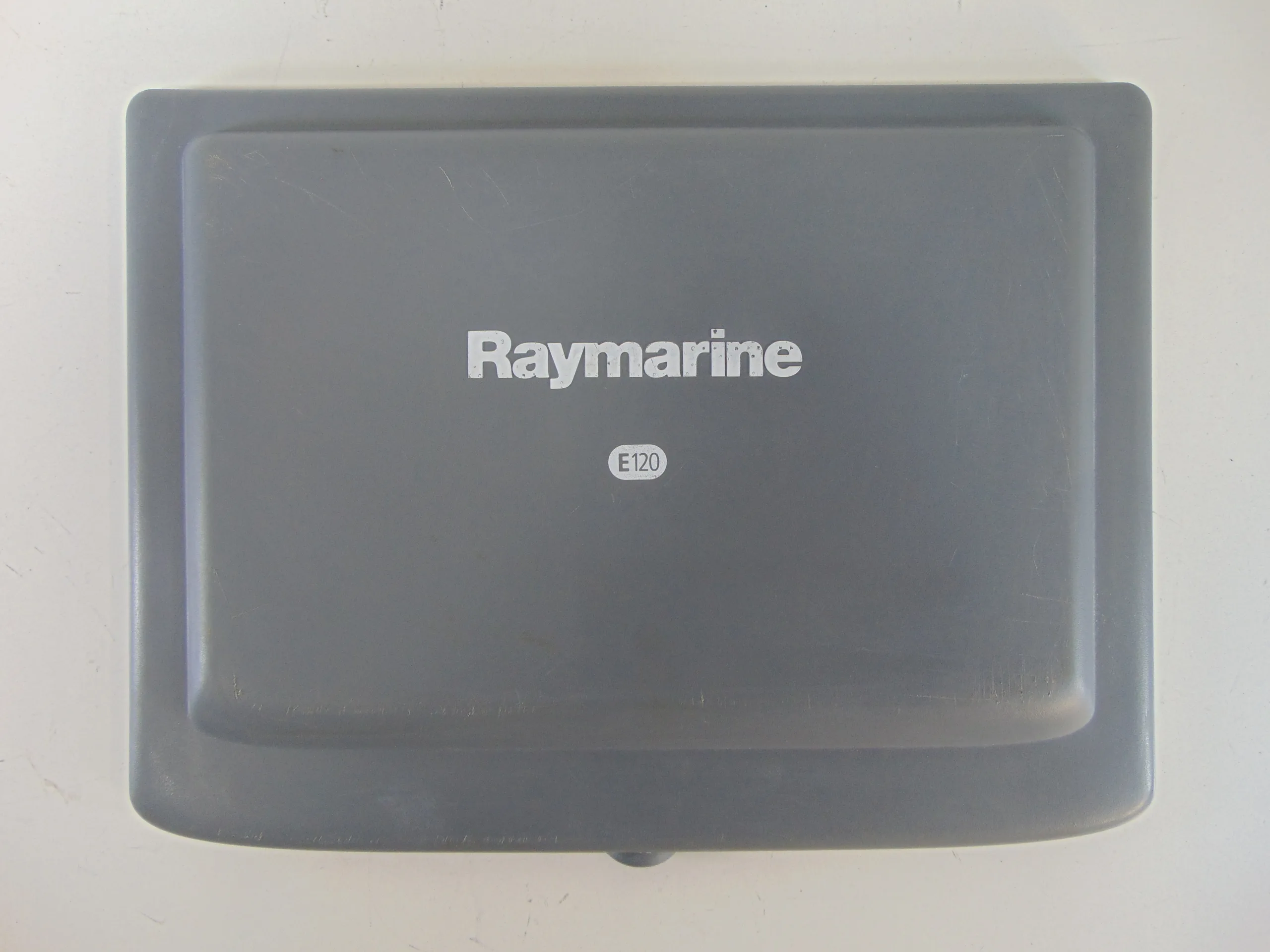 Raymarine E120 Classic E02013 w/ Bezel and Sun Cover *MME REFURB - NEW ...
