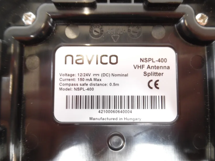 Navico - NSPL-400 - AIS/VHF Antenna Splitter - With Cables - Tested ...