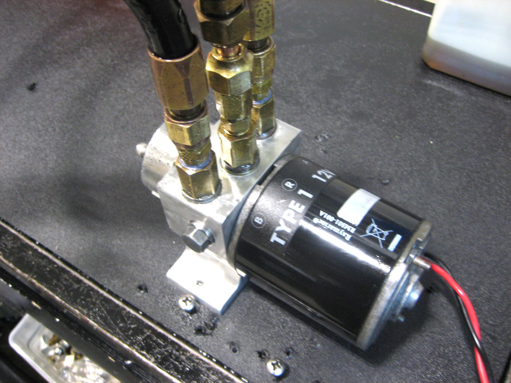 Raymarine M81120 Type 1 12V Reversible Hydraulic Autopilot Pump - Max ...