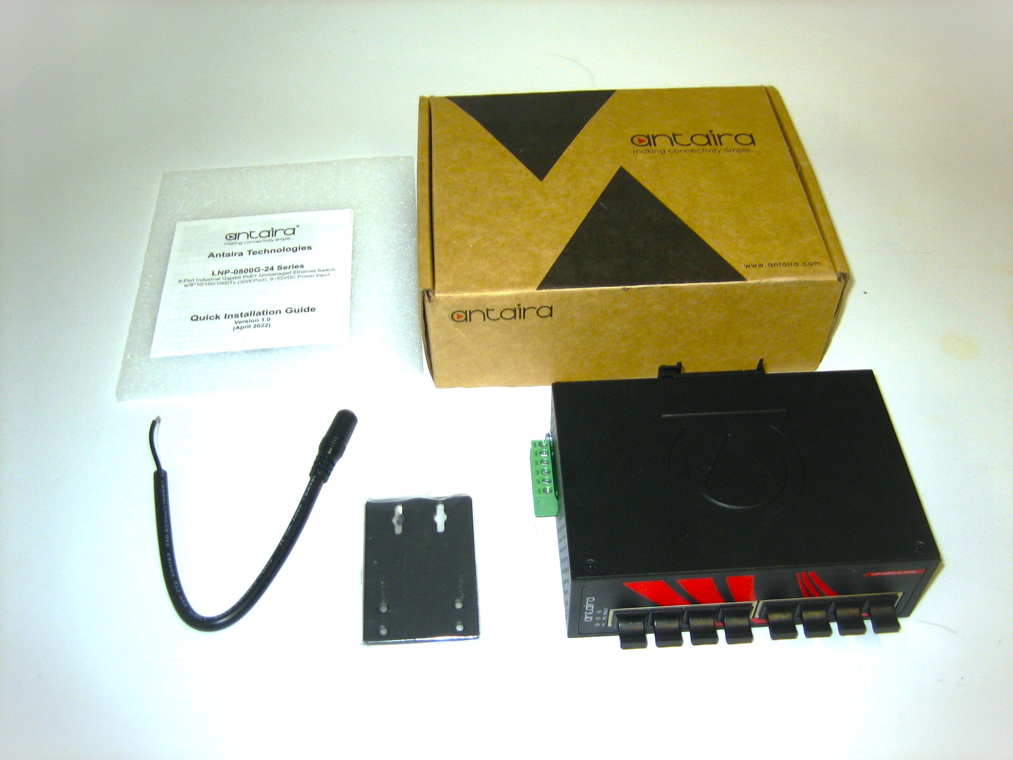 Antaira LNP-0800G-24-T *OPEN BOX* 8 Port PoE+ Unmanaged Gigabit ...