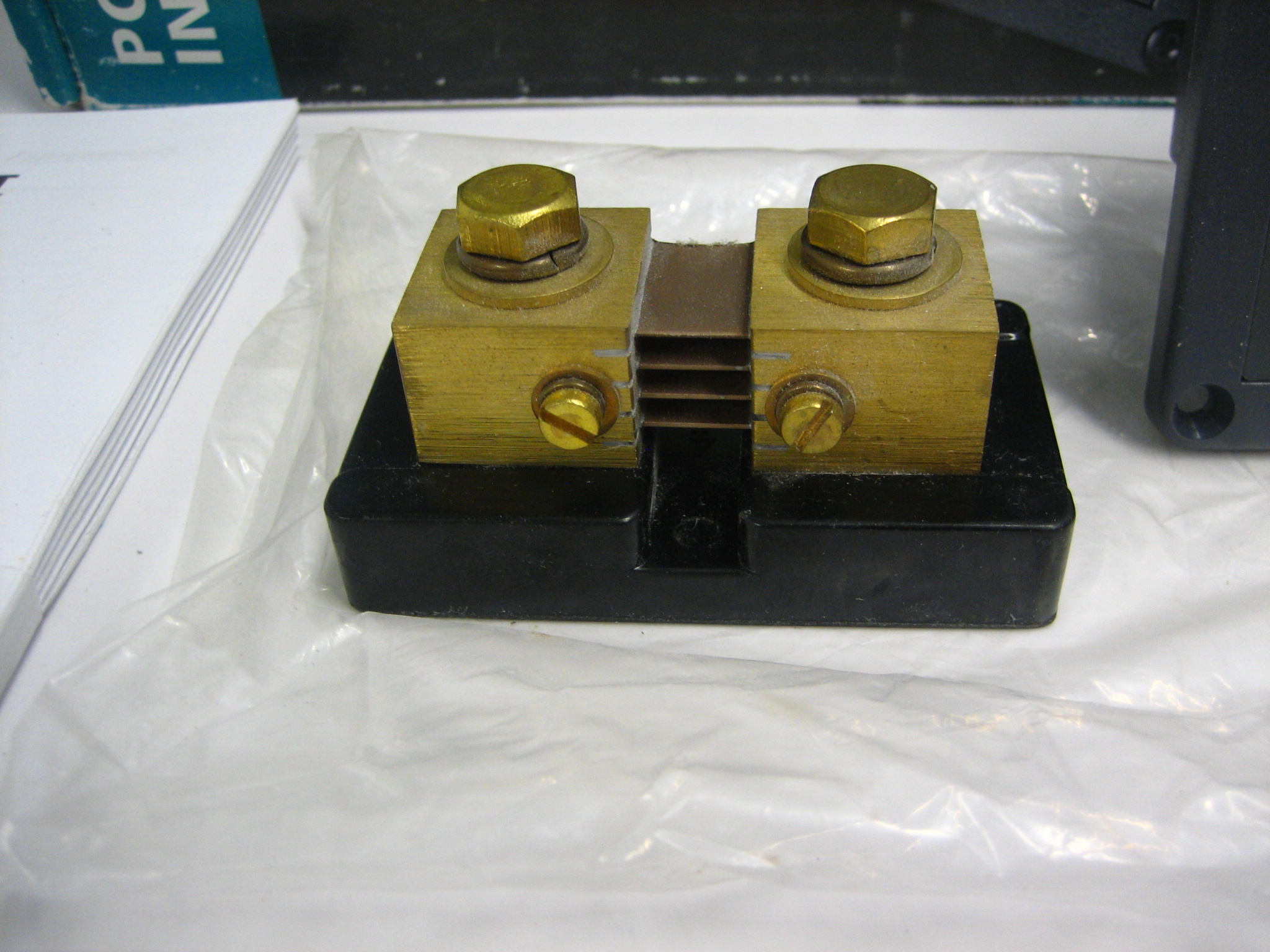 Mastervolt MasterLink MICC Mass Inverter Charger Control w/Shunt *NEW ...