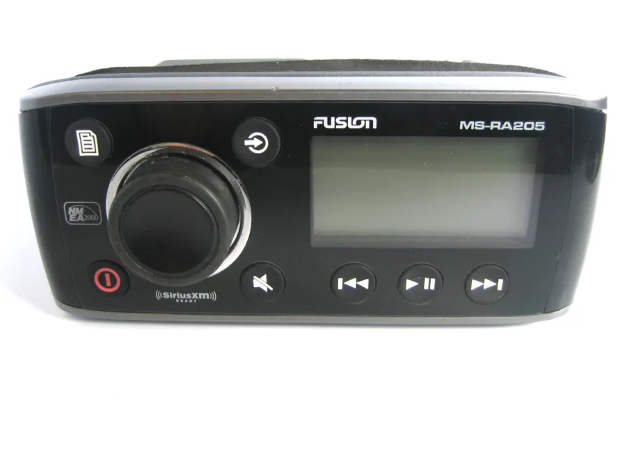 Fusion MS-RA205 Compact Marine Stereo Sirius XM Ready AM/FM/VHF - Max ...