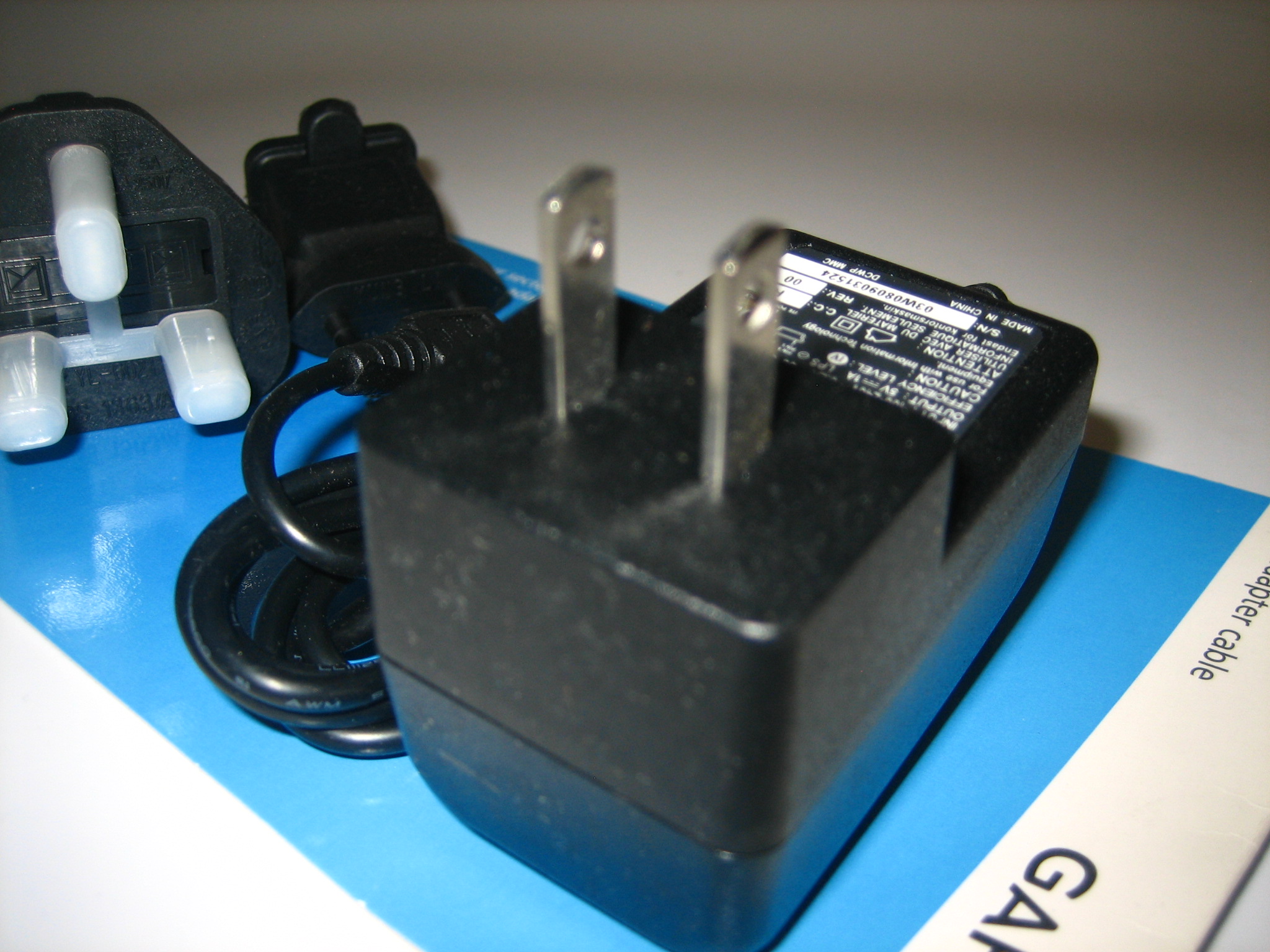 Garmin OEM Genuine AC Adapter Cable w/Int'l Power Adapters for Nuvi 010 ...