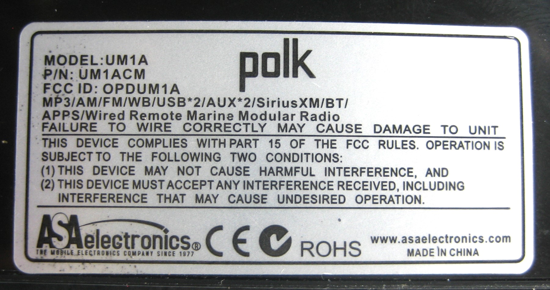 Polk UM1A Wired Remote AM FM BT Sirius XM Ready - Max Marine Electronics
