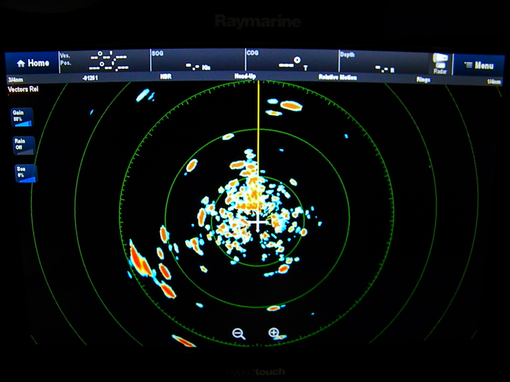 Raymarine Quantum2 Radome Q24D 18″ Radar - E70498 - Great Condition ...