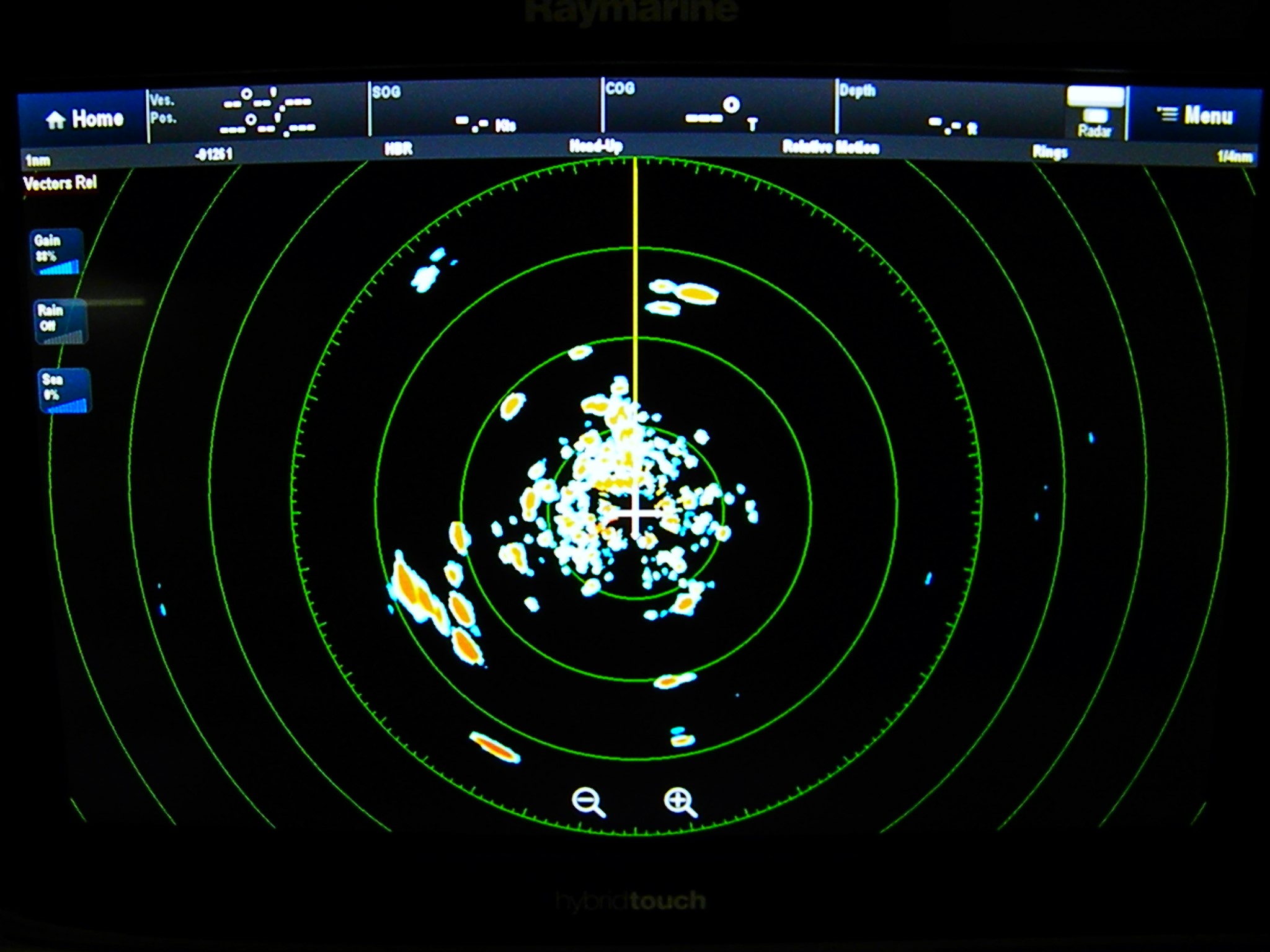 Raymarine Quantum2 Radome Q24D 18″ Radar - E70498 - Great Condition ...