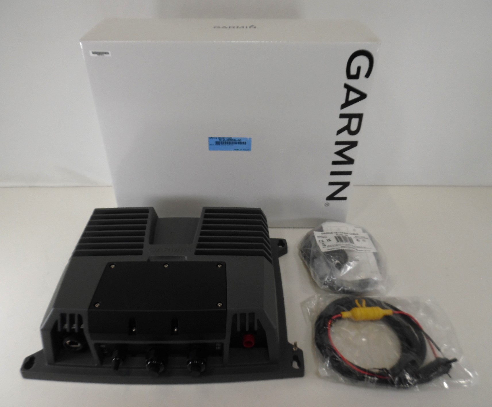 Garmin FACTORY REFURBISHED GSD 26 Chirp Sounder W/ Cables 90 Day ...