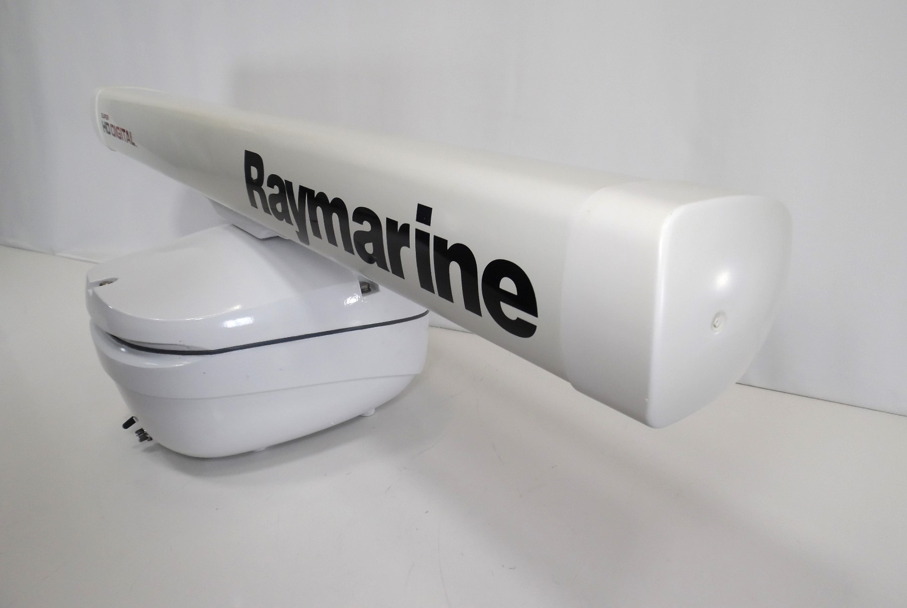 Raymarine 4kW 48" HD Digital Open Array Radar System - E52069E - *MME ...