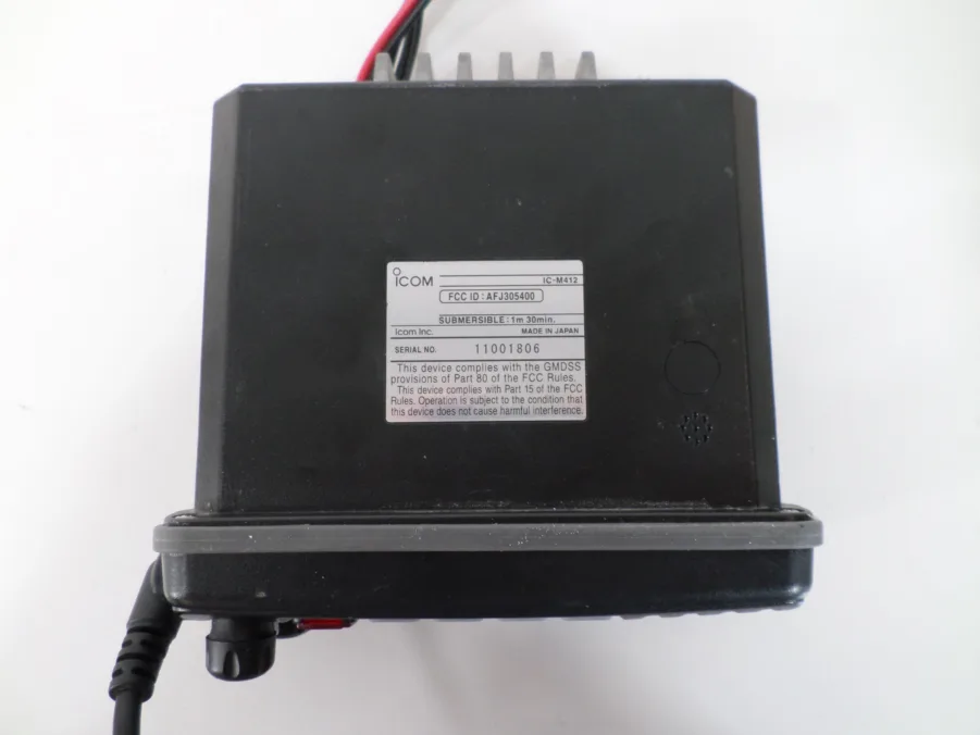 Icom IC-M412 Compact DSC Marine VHF Radio - Tested* - Max Marine ...