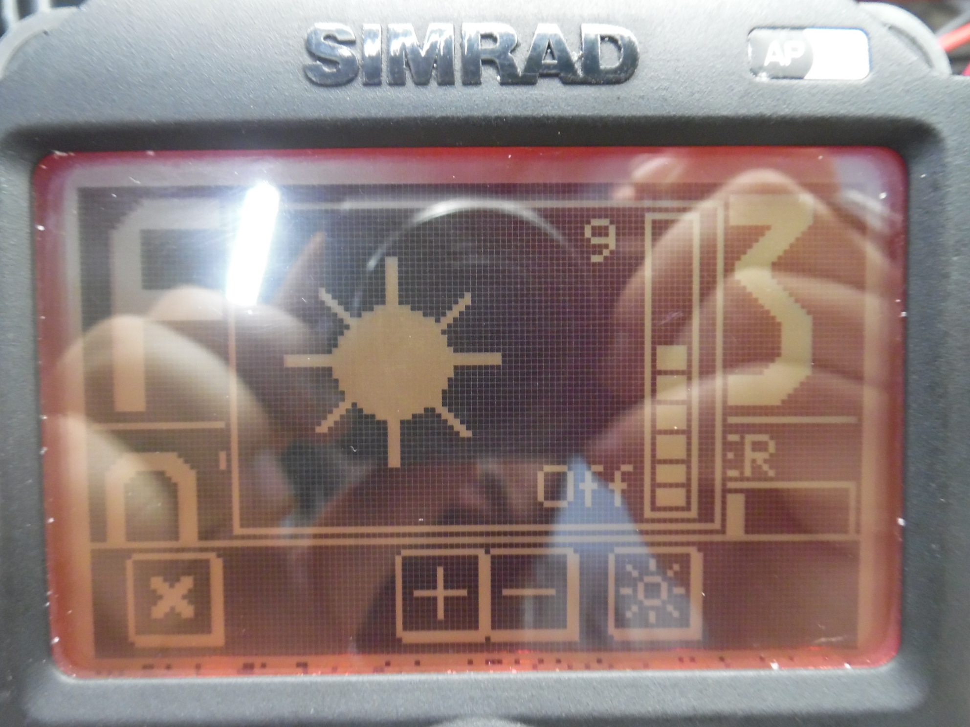 Simrad AP24 Autopilot Control Head 22096614 - Max Marine Electronics