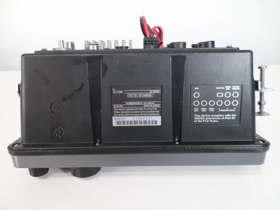 Icom IC-M605 Submersible Marine VHF Two Way Radio with Mic - Max Marine ...