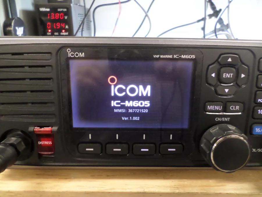 Icom IC-M605 Marine VHF Two Way Radio with Integrated GPS - Max Marine ...