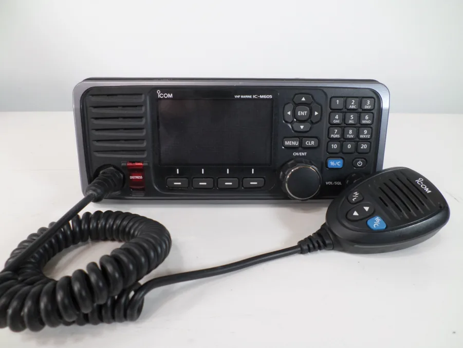 Icom IC-M605 Marine VHF Two Way Radio with Integrated GPS - Max Marine ...