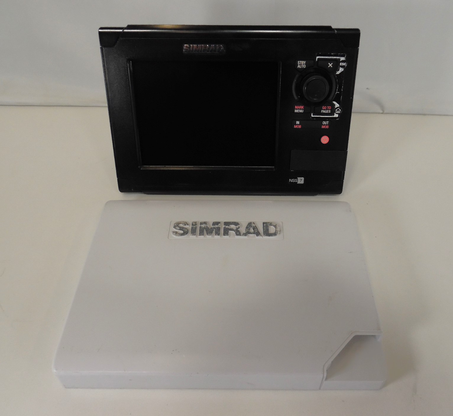 Simrad NSS7 Display AMER W/ Suncover - Great Cond (90 Day Warr) - Max ...
