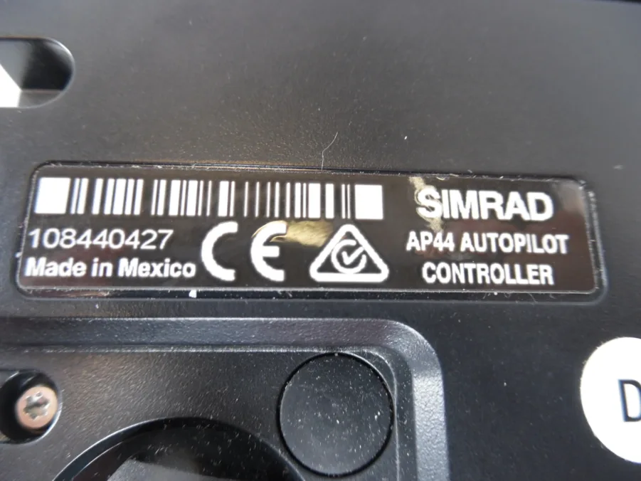 Simrad AP44 Autopilot Control Head 000-13289-001 - Max Marine Electronics