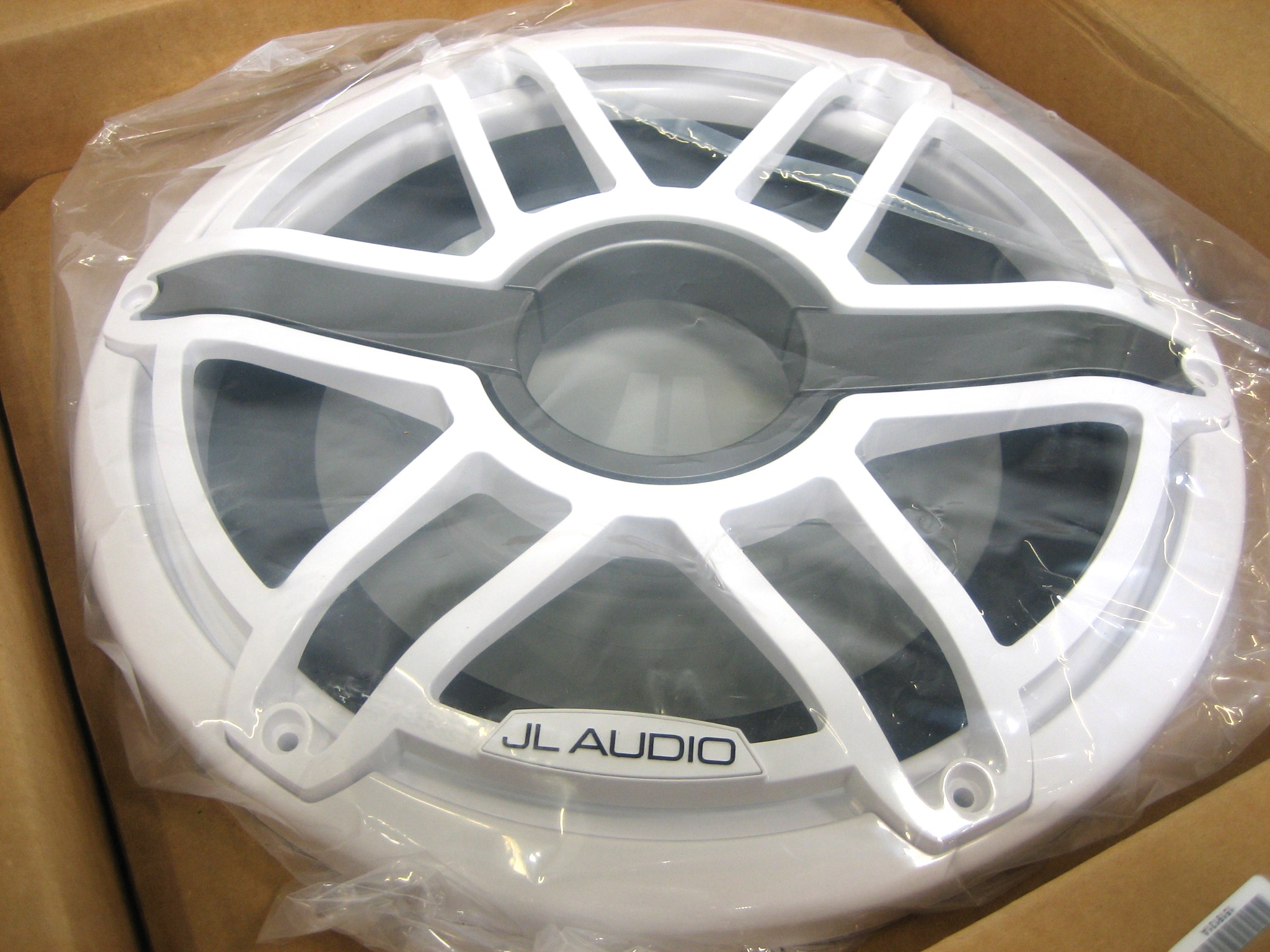 JL Audio M7-12IB-S-GwGw-i-4 12" Marine Subwoofer White Sport Grille w ...