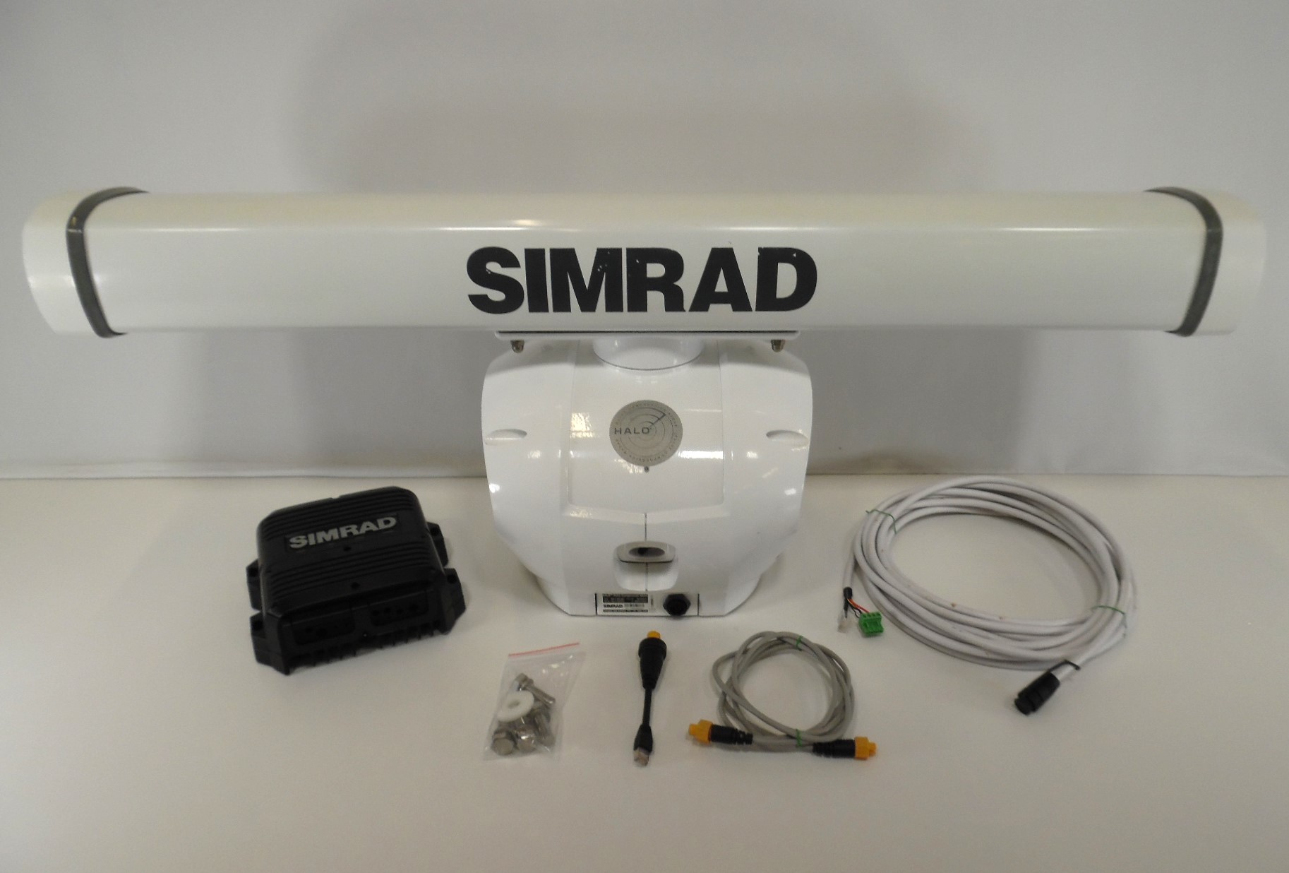 SIMRAD HALO 3 Pulse Compression Radar 3′ Open Array W/RI-12 -BENCH ...