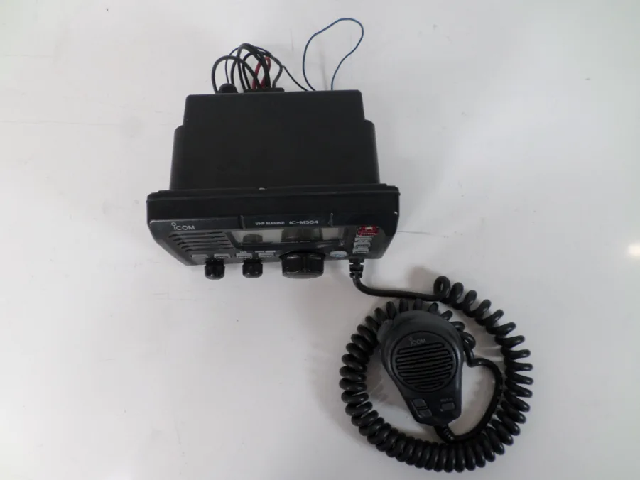 Icom IC-M504A Marine DSC VHF Transceiver with Front Attached Microphone ...