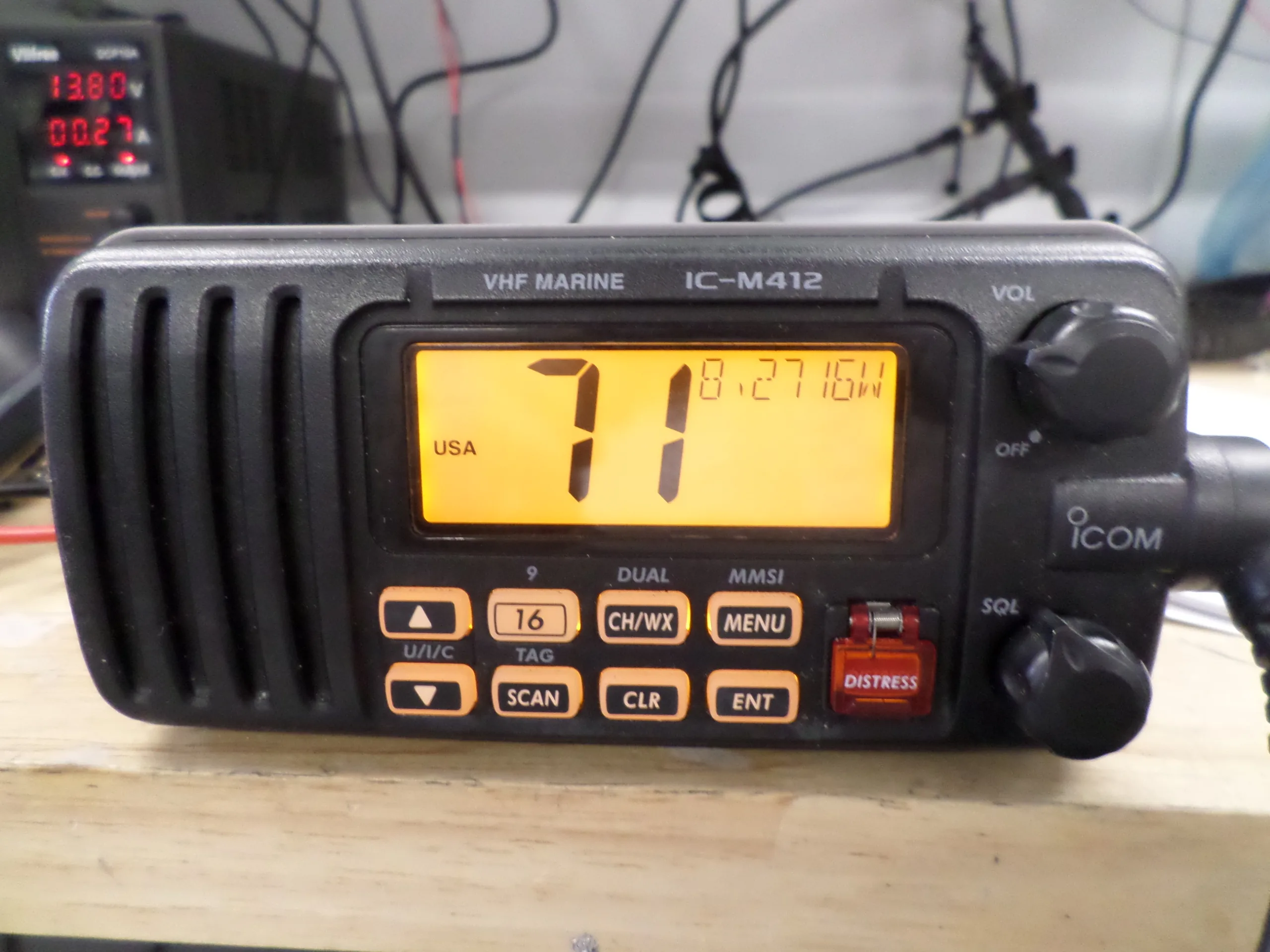 Icom IC-M412 Compact DSC Marine VHF Radio - *Tested* - Max Marine ...