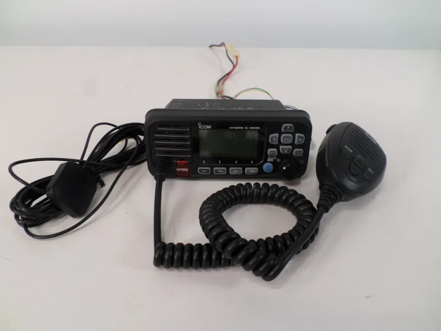 Icom IC-M330G Compact Marine VHF DSC Radio - Tested - Max Marine ...
