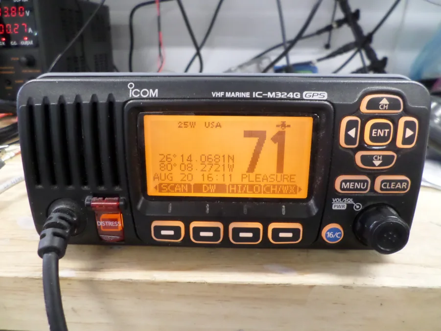 Icom IC-M324G Compact Marine VHF Radio with Integrated GPS - Max Marine ...